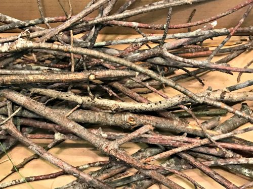 How to make a Grapevine Wreath - Perfect Winter or Christmas Wreath