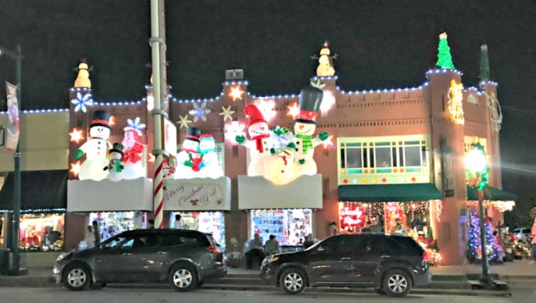 Why You Should Visit Grapevine, Texas During Christmas - My Home and ...